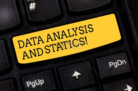 显示数据分析和静态的文本符号概念照片图表分析统计信息键盘意图创建计算机消高清图片下载 正版图片505719722 摄图网