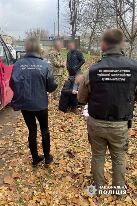 На Черкащині військового комісара затримали на хабарі