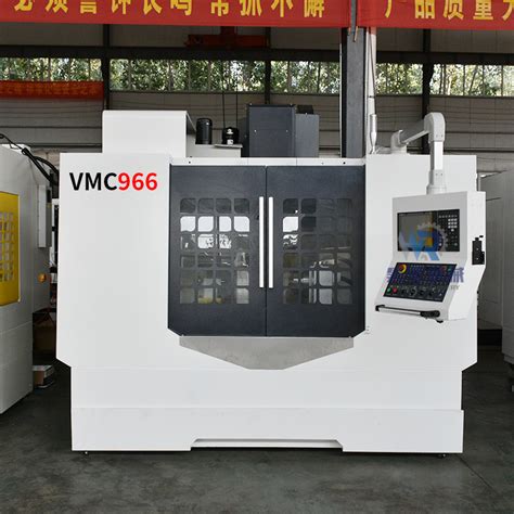 Fanuc CNC VMC Machine Axis Machining Center Vmc With Bt Spindle