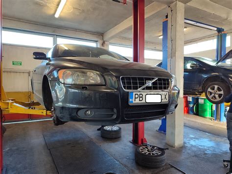 Volvo за смяна на задни Автосервиз Пловдив Ауто Гили