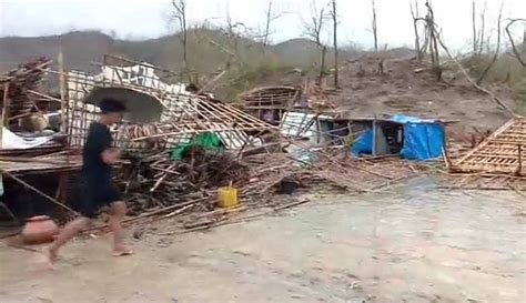 ကျောက်တော်နှင့်ပုဏ္ဏားကျွန်းစစ်ရှောင်စခန်းများတွင် သစ်၊ ဝါး၊ ဓနိနှင့် က