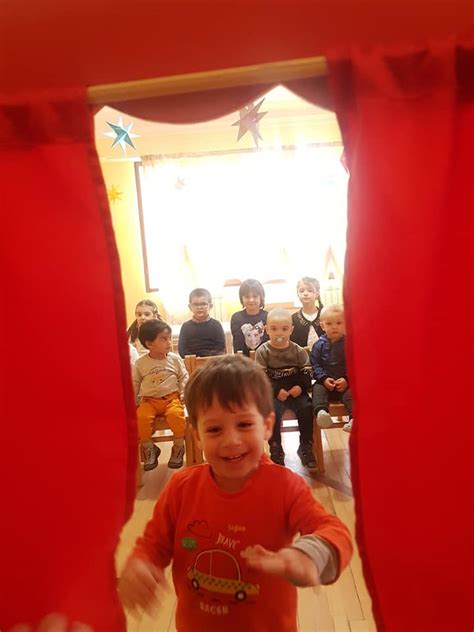 მონტესორის მონტესორის საბავშვო აკადემია Kinderville