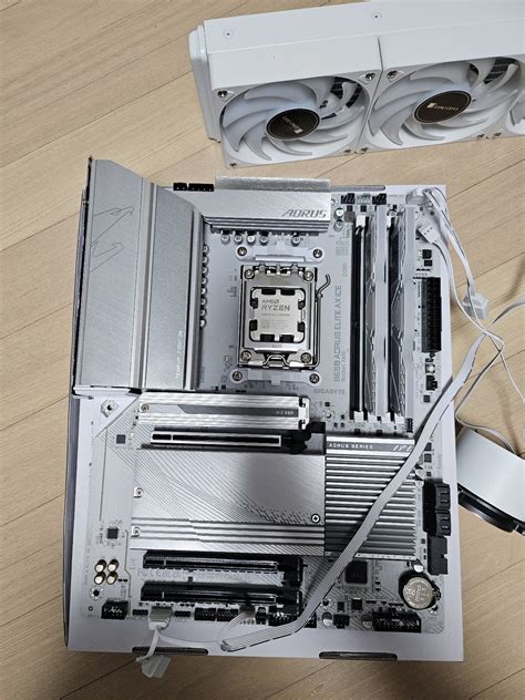 누드테스트하려고 조립중인데 쿨러 선을 어떻게 연결해야될지 모르겠음 디지털 컴퓨터 폰 It 에펨코리아