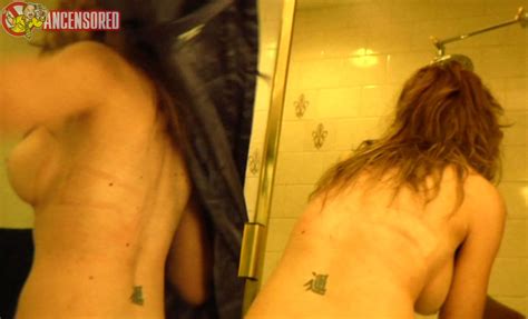 Naked Shaley Scott In Invasion Of The Pod People