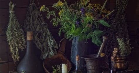 Паутина в вечерних сумерках Расклад «Ведьмины дела