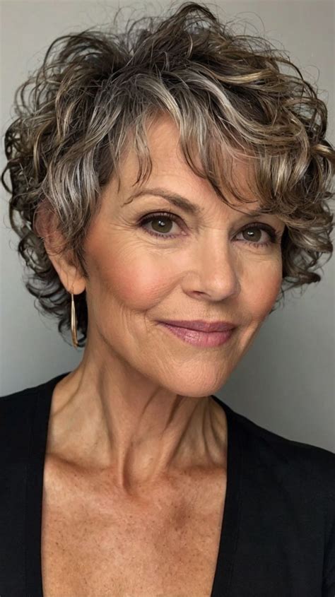 Stylish Short Hairstyles For Women Over 50 Short Wavy Haircuts Short