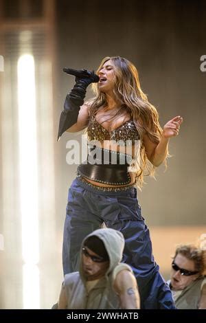 Tate Mcrae Performing Live At The 2024 Brit Awards Ceremony O2 Arena