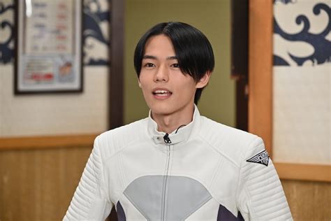 テレ朝post シリーズ50周年記念作『仮面ライダーリバイス』その全貌！前田拳太郎＆木村昴「僕らベストパートナー」[写真ギャラリー7 12]
