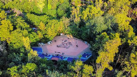 Θεατρικό Εργαστήρι Χαλανδρίου Η ΤΑΥΤΟΤΗΤΑ ΤΗΣ ΠΑΡΑΣΤΑΣΗΣ ΜΑΣ Μα ποιοι είναι επιτέλους αυτοί