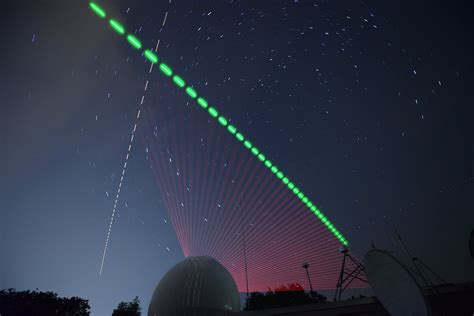 Locally Finite Dimensional Quantum Physics And Spacetime Structure