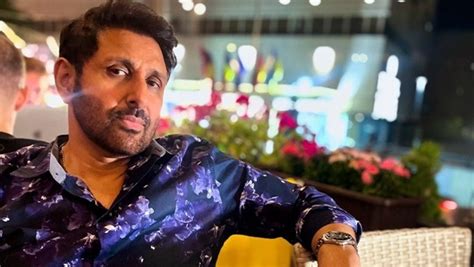 Bollywood Actor Parvin Dabas In Icu After Road Accident Oneindia News