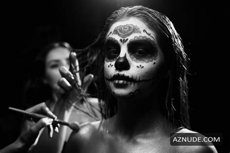 Selena Gomez Sexy For Her Revival Tour AZNude