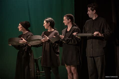 მე ბებია ილიკო და ილარიონი