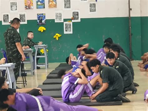 นักศึกษาวิชาทหาร นักศึกษาวิชาทหาร โรงเรียนพร้าววิทยาคม