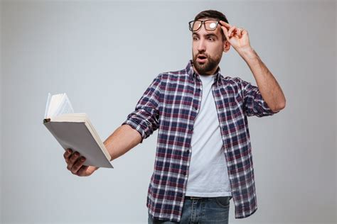 Farsightedness Hyperopia Causes Symptoms Diagnosis And Treatment