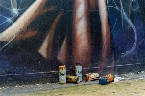 거리 설치 거리 예술 거친 골목 공공 예술 그래피티 그래피티 벽 그리는 그림 껄끄 러운 나타내는 다채로운