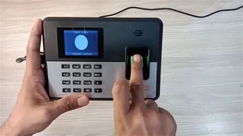 C101 Realtime Biometric Attendance System At ₹ 7500 Piece Realtime Attendance Systems In Surat
