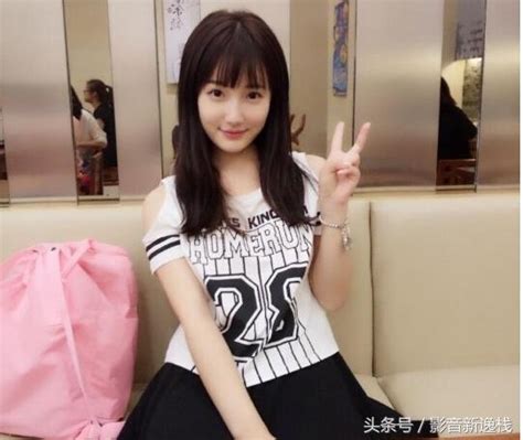 最美校服女生 每日頭條