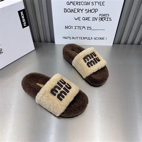 Тапочки Женский Miu Miu размер 39 желтый Бантики Платформа Без застёжки Зима купить C доставкой