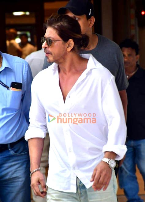 Photos Shah Rukh Khan Aamir Khan Vicky Kaushal And Others Snapped At