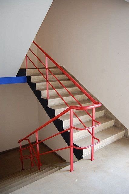 Ghim Của Vin Van Design Trên Bauhaus Kiến Trúc Cầu Thang Lan Can