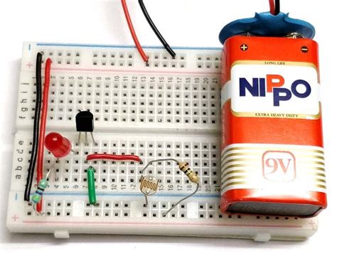 Transistor Switching Circuit Examples Of How Transistor Acts As A Switch Electronics Projects