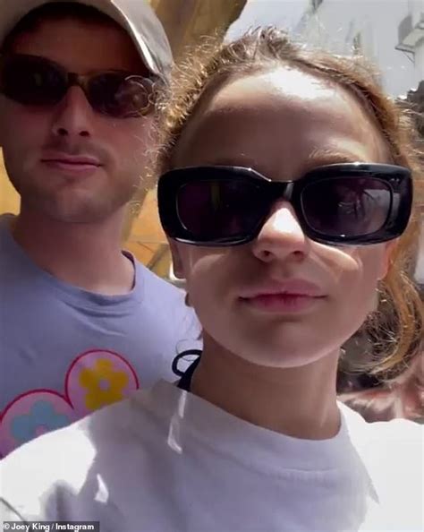 Joey King Shows Off Her Toned Frame In A Black Bikini Internewscast Journal