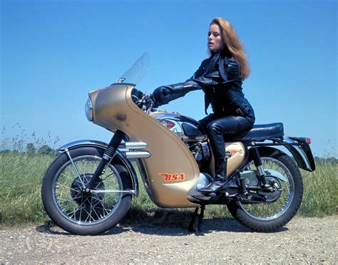 Luciana Paluzzi Bond