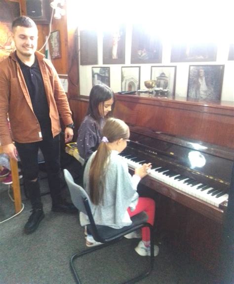 Школа по пиано за деца в КИЦ „Босилеград”