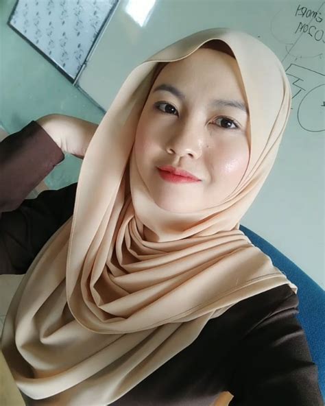 Baju Dalam Cikgu