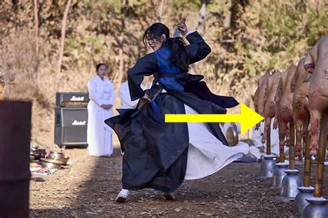 동물학대 의혹 ‘파묘 장면 제작진 결국 입장 밝혔다