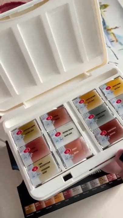 🎨 Обзор лимитированного набора акварели из металликов и пастельных цветов Невская Палитра Белые