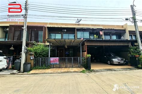 ทาวน์เฮาส์ หมู่บ้าน เออร์บาโน่ รามคำแหง เนื้อที่ 22 2 ตรว ถนนรามคำแหง เขตสะพานสูง ขาย 3 200 000