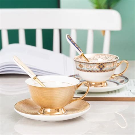 European Elegant Luxury Gold Bone China Coffee Cup And Saucer Set