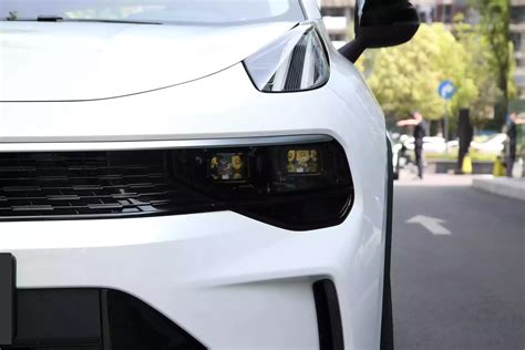 Lynk And Co 01 Guangcaiauto
