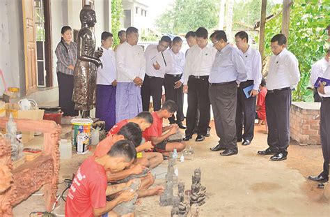 ပြည်ထောင်စုနယ်မြေ နေပြည်တော်အတွင်းရှိ Msme များကို ပြည်ထောင်စုဝန်ကြီး ဒေါက်တာ ချာလီသန်း လှည့်လည