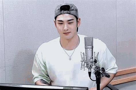 Nuest Baekho  Nuest Baekho Discover And Share S