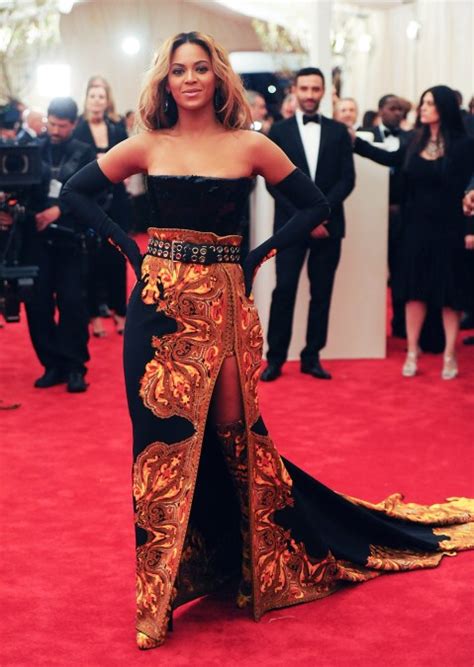 Beyonce Met Gala Looks Through The Years Photos Hollywood Life