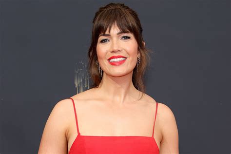 Mandy Moore Is Starring In A New Show From The This Is Us Co Showrunners