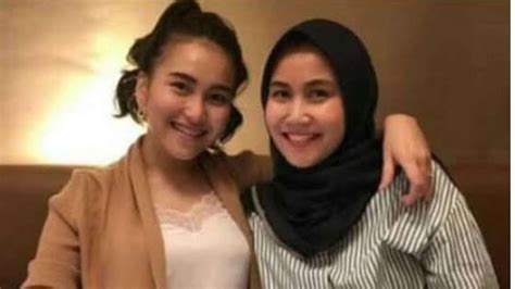 Foto Potret Mimi Bayuh Mirip Ayu Ting Ting Hingga Alasan Aming Mantap