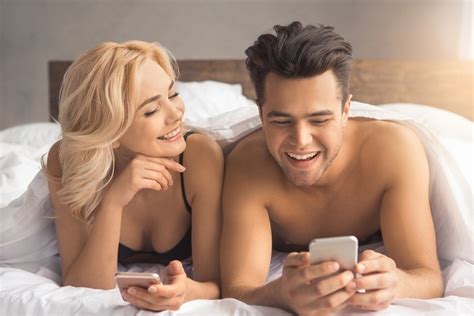 Feeld como usar o app de relacionamento para quem busca sexo a três