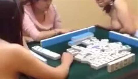 Asian Girls Playing Strip Dice Game Tnaflix Porn Videos