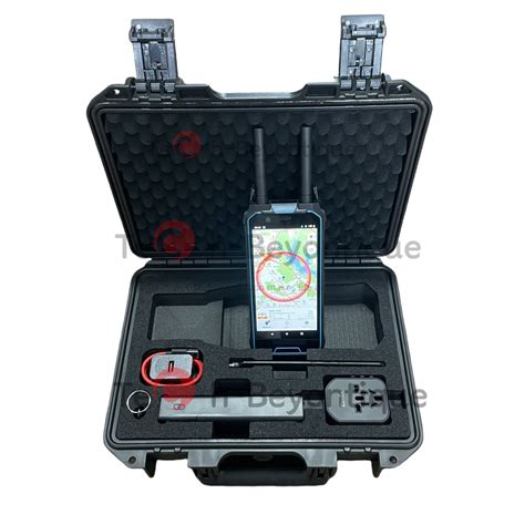3km Portable Handheld Fpv Uav Drone Defense Detection Equipment Drone Signal Detector Portable