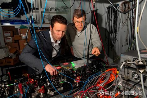 量子计算飞跃在即？哈佛大学研发全球首个可编程逻辑处理器 财联社12月25日讯（编辑 黄君芝） 在量子计算中，一个量子比特或“量子位”是一个信息单位，就像经典计算中的二进制位一样 雪球