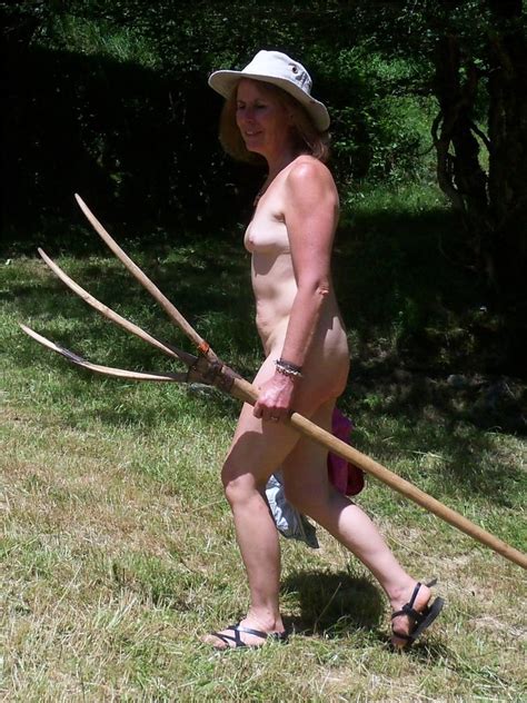 Naked Fieldwork Porn Pictures Xxx Photos Sex Images 3811069 Pictoa
