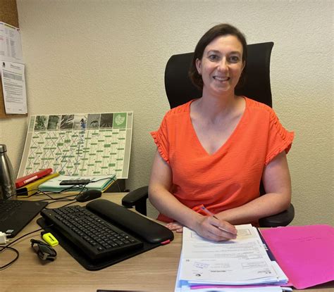Échenevex Anne Carine Vappiani A Quitté Son Poste De Directrice