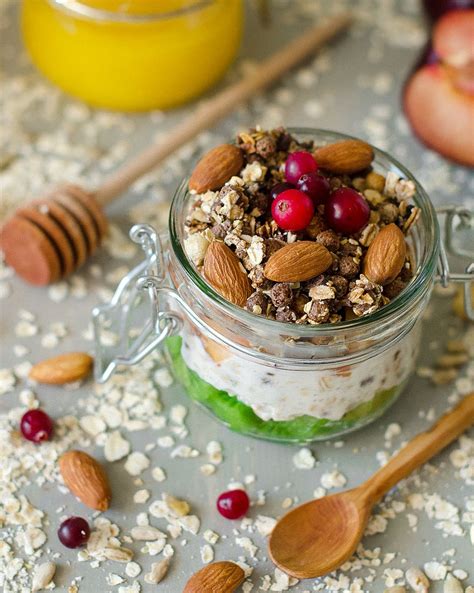 Это не просто овсянка это не просто мюсли это — гранола Хрустящая ароматная с теплым и