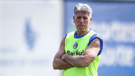 Renato Ganha Problema Bom Com Jogador Do Grêmio