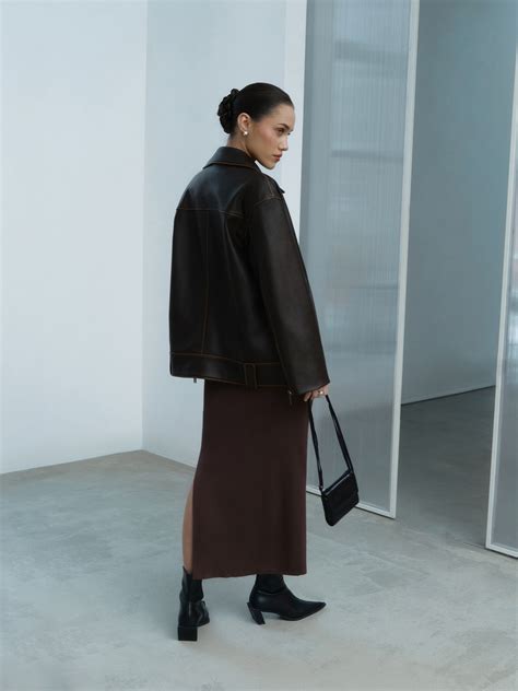 Удлиненная куртка из экокожи на молнии :: LICHI - Online fashion store