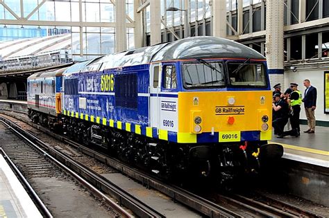 Wnxx Pictures 69016 73128 London Waterloo 300525